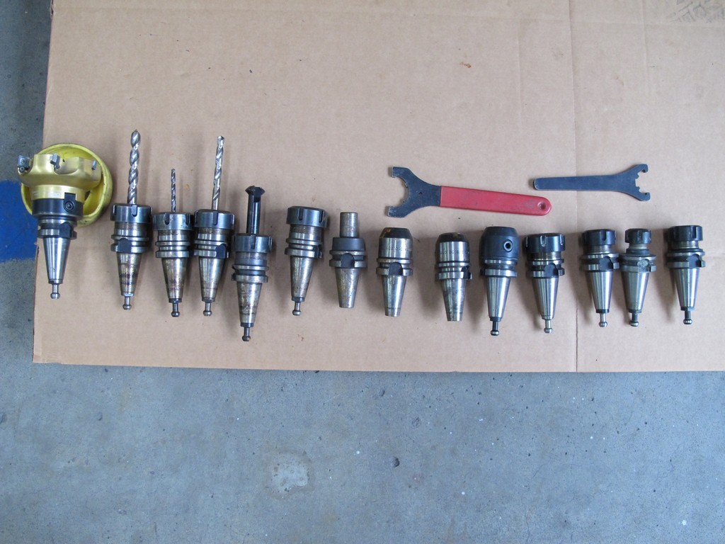 Coni BT-40, BT-30, DIN 97681 con codolini e frese usati
