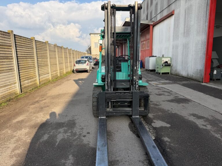 Muletto a gasolio MITSUBISHI FD40 usato